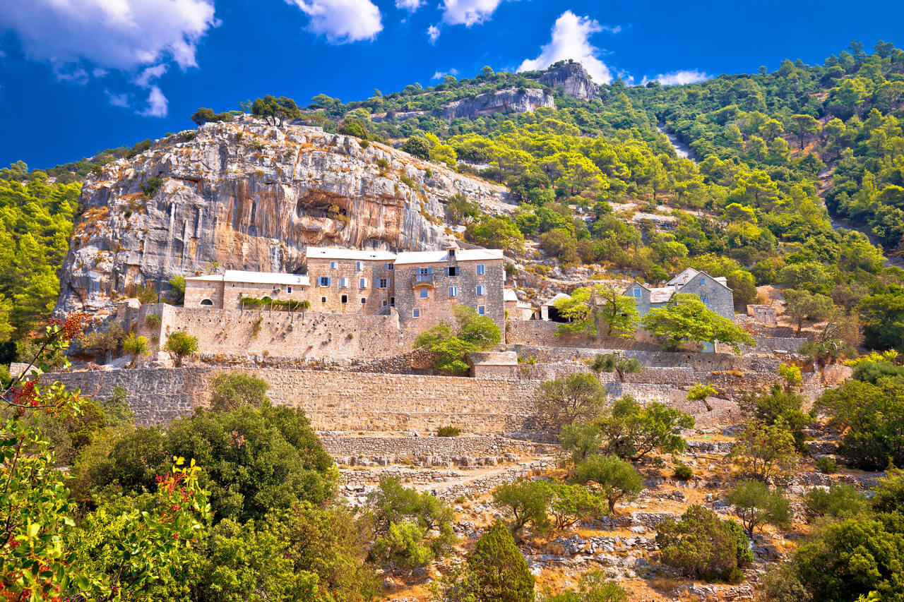 Tour to the Hermitage Blaca Museum - Travel Croatia